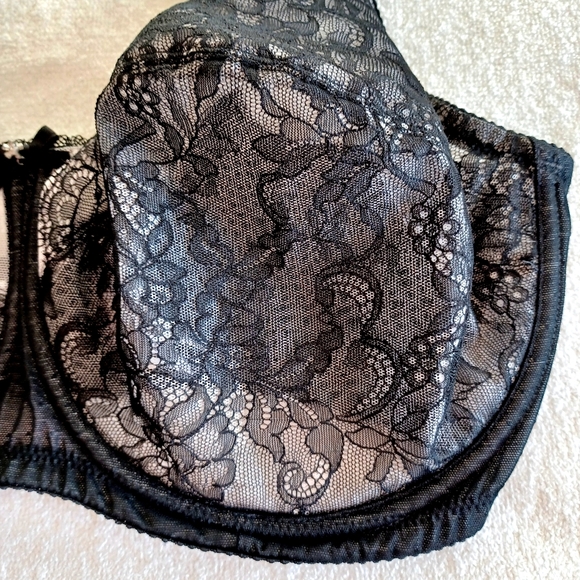 Wacoal | Intimates & Sleepwear | Wacoal Retro Chic Underwire Bra Size ...